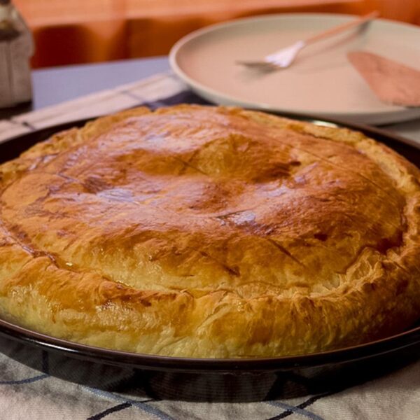 A late French Epiphany cake - a French girl "cuisine"