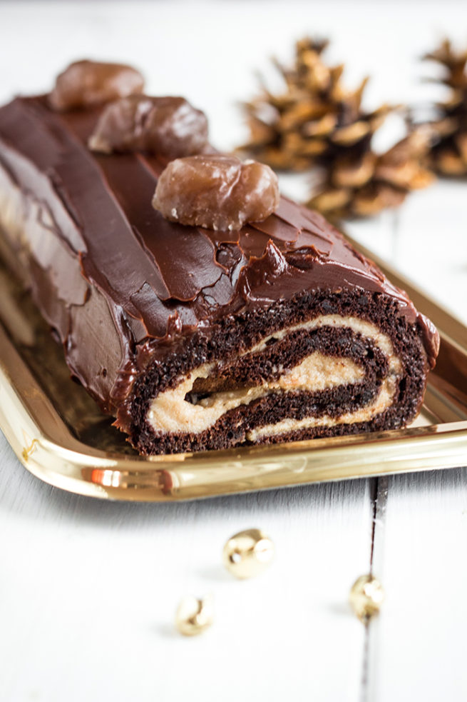 a French girl cuisineEasy Chocolate and Chestnut buche de noel recipe